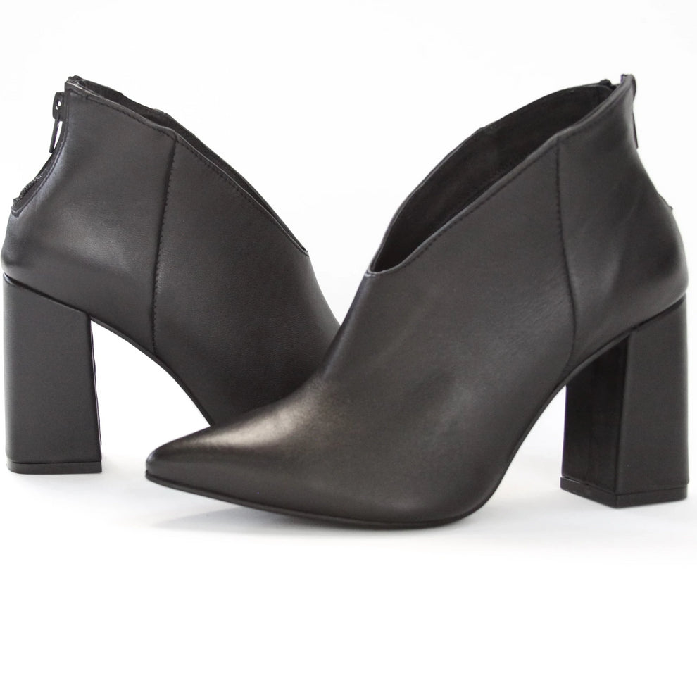 INNA NEGRO – Klein By Gogue